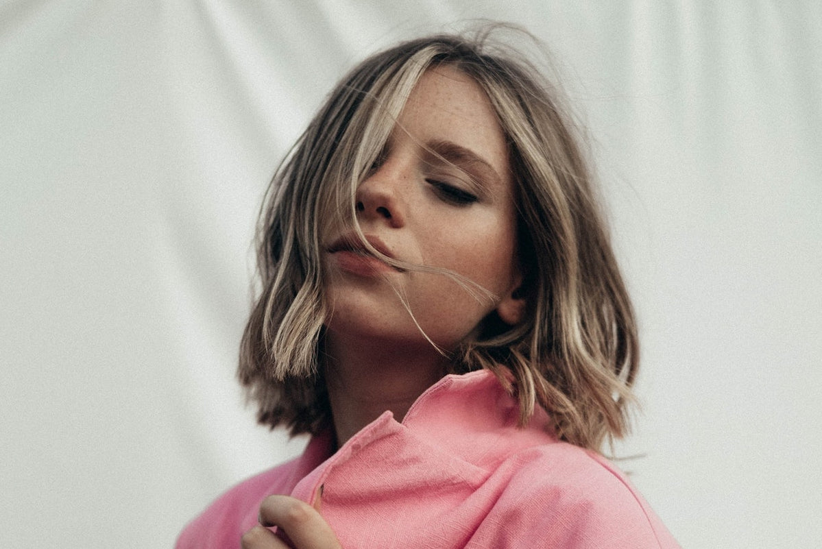 5 Ways to Make Your Hair Look Thicker in Under 5 Minutes